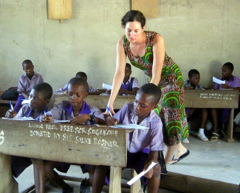 Teaching for Travelers: Training, Locations, Tips, and More - Teaching ...